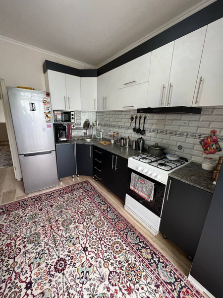 Продаётся Срочно Новостиройка Green Park Махтумкули ор-р Макро 73.кв