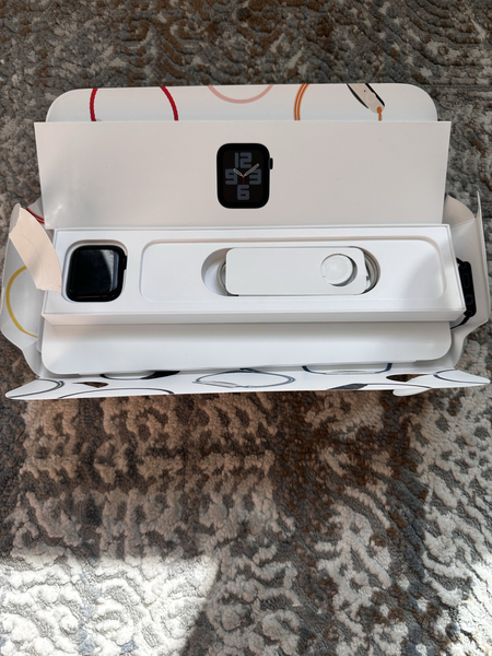 Apple Watch SE (2nd Gen) 44mm