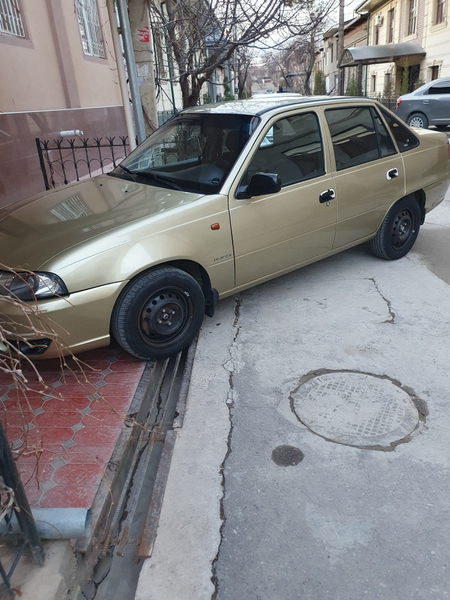 Продается Нексия 2