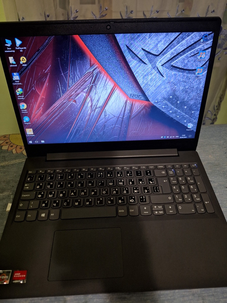Lenovo AMD Ryzen3 3200U