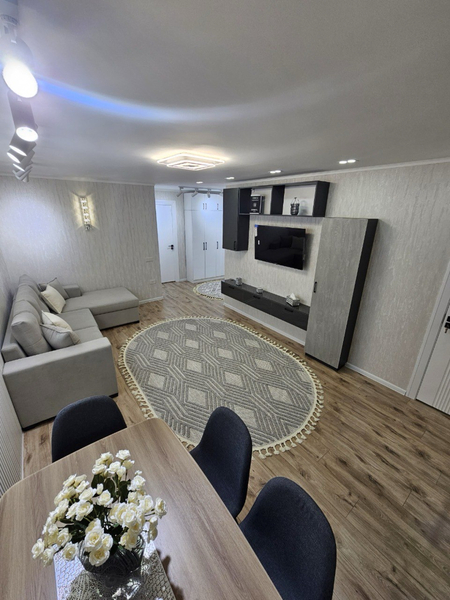 Продажа Чиланзар2 .  3комн/3этаж.  Евро новая