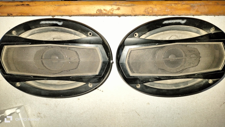Kenwood 320W Pioneer 400W