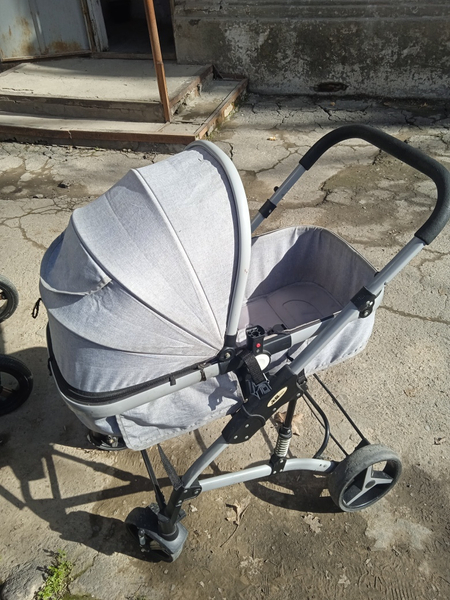 Продам коляску детскую