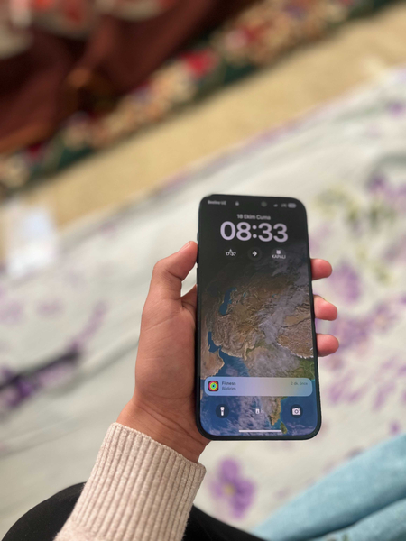 iPhone 15 pro max 999$