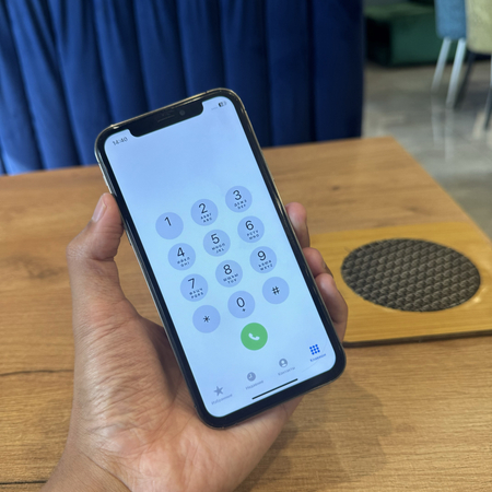 Iphone Xs 15 pro qlingan srochno sotiladi