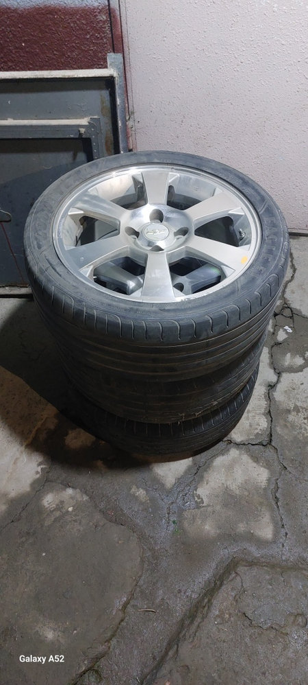 Diska R17 yaxshi holatda