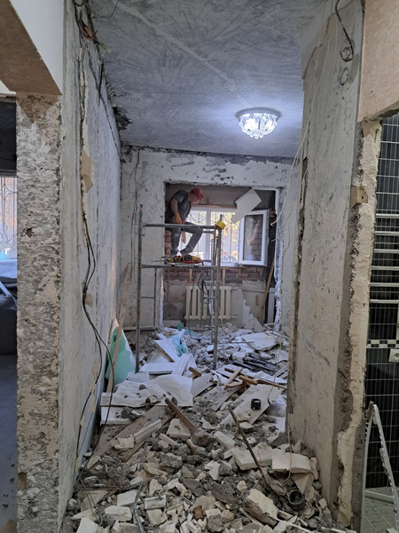 Установка козырьков над окнами