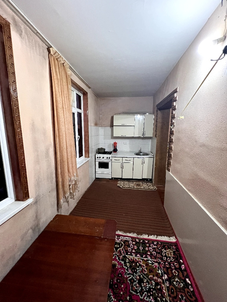 Продается 3-х комнатная квартира в Шарке-1