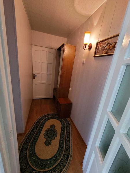 Срочно сдается 1/4/4 квартира 38 м2 Ор-р: Максим Горький Метро (АИН)