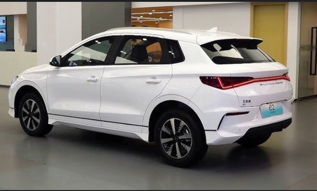 BYD E2 Luxury 2024 yil Bez prabek 2-kulik moshina