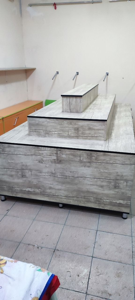 Швейные машины  700$ 2 шт