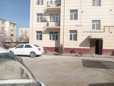 Урганч ш.Темир йулчи кучаси 3 хонали квартира подва