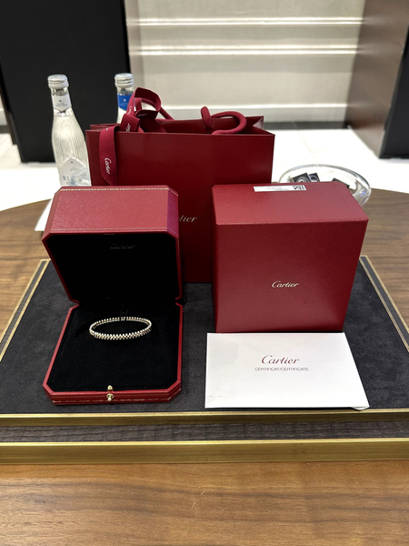 Браслет Cartier Clash de Cartier Small Model B606511