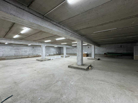 Tayyor 500m2 omborxona ijaraga beriladi.
