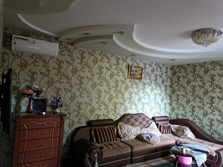 Продаю участок 5.5 соток Центр Кибрая - новая постройка
