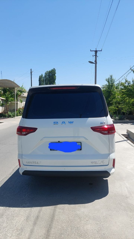 Baw m7 avtamat 2023-24 yil oq toza prapan 19000 y  halol nasiya naxtga