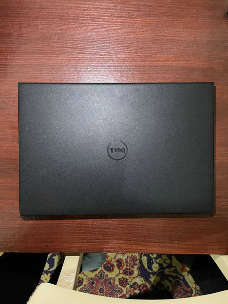 Dell core i3 7th DDR4 256 SSD 4GB Ram