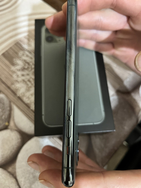 Продам iPhone 11 pro 256