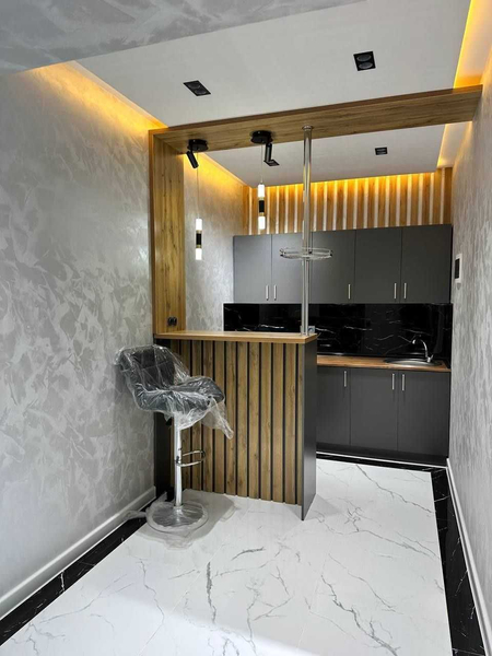 Продаётся коммерческое помещения  ( Офис ) на Юнусабаде Ц-4 Br12
