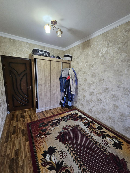 Срочно продаётся квартира Бустонлик Газалкент 4/4/4