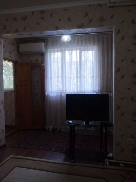 Продаётся 2-х комнатная квартира на Юнусабад  13 квартал