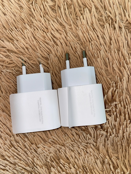 Iphone zaryadka 20w iphone 11 pro max radnoy Design by apple