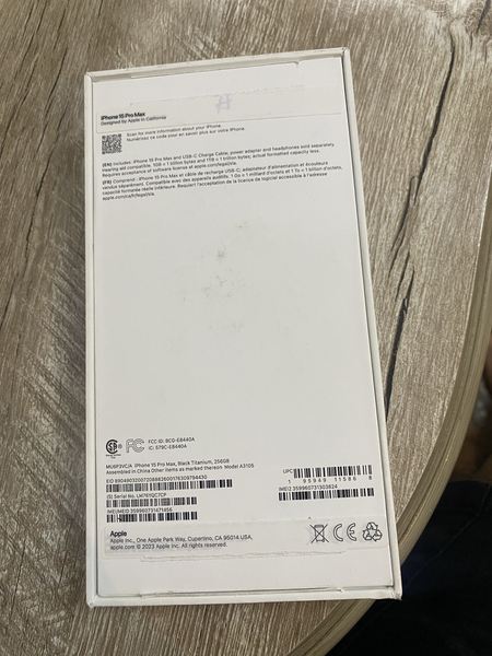 iPhone 15 pro max black