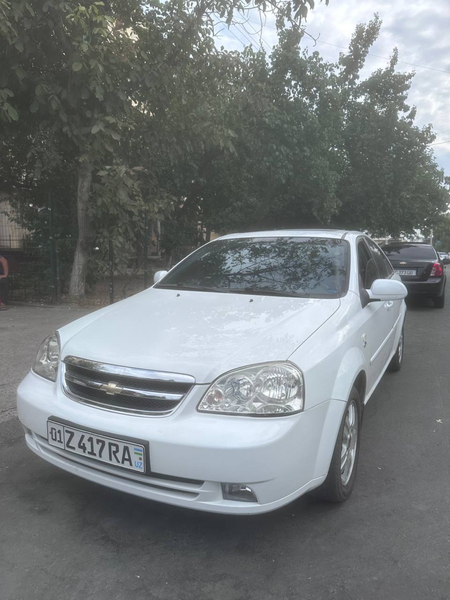 Lasetti 2012 yil prabek 176000