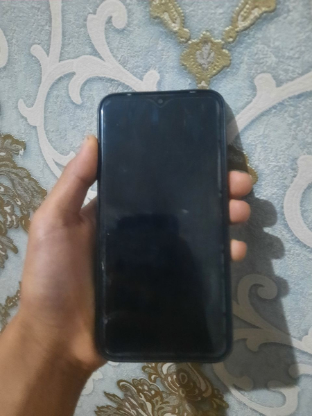 Redmi 8 4ga 64 soyiladi