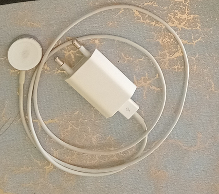 Продам часы Apple whatch 1 chrome limited 42 мм со всеми ремешками