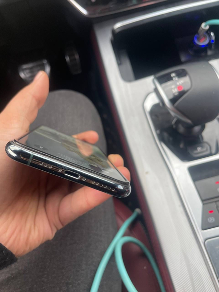 iPhone 11 pro с гарантии