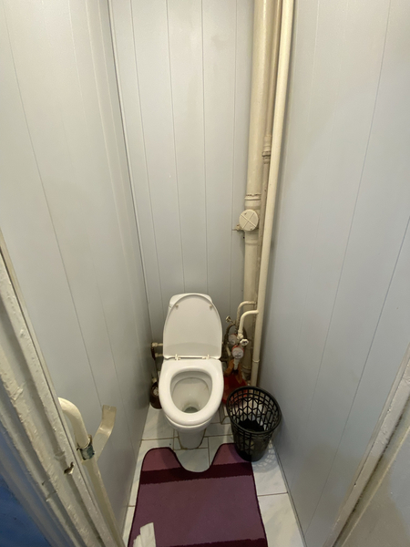 Kvartira studentlar olamiz sergili 2 bekat yonida