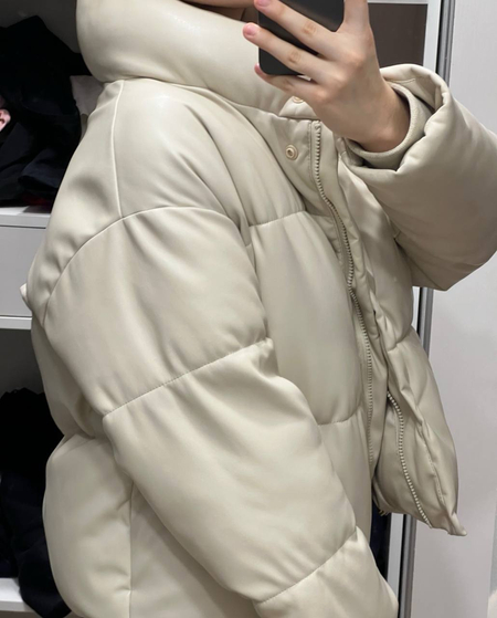 Теплая стильная куртка от Stradivarius