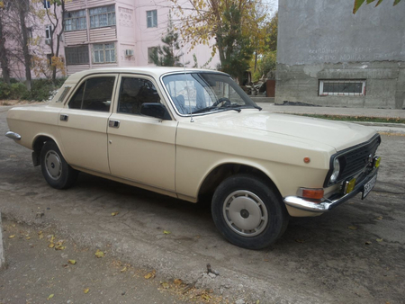 VOLGA. GAZ 2410. holati alo darajada. Metan benzin. 96700 toza probeg.