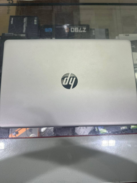 Noutbuklar Intel Core i3