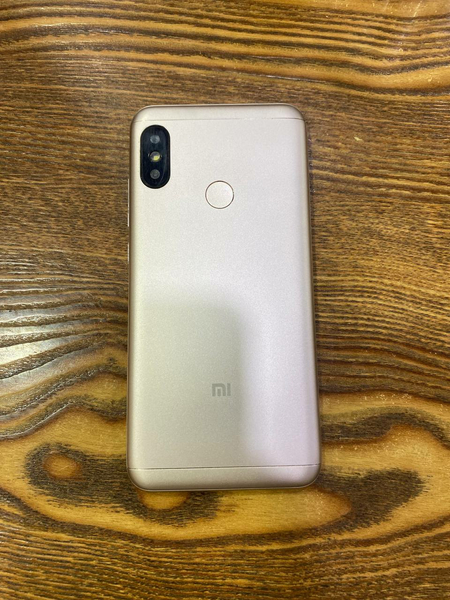 Xiaomi Mi 6 pro sotiladi