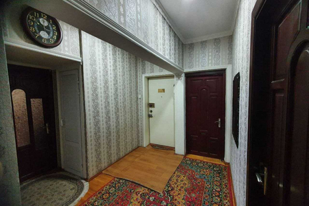 谷 130113 谷 Algaritm 31 kvartalda kvartira sotiladi 3/3/4 70 м²