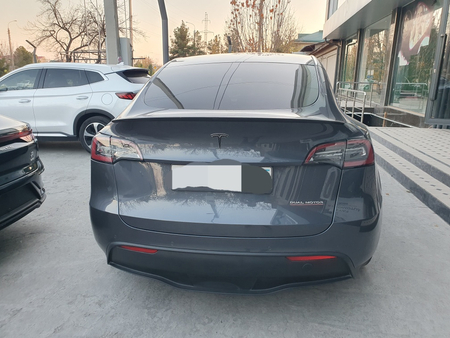 Tesla Model Y. Performens. Dual motor.2020. Yurgani 30000. Narxi 27900