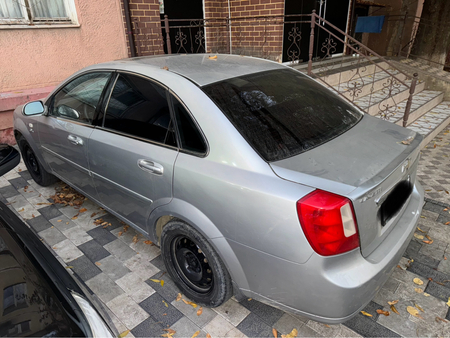 Срочно продаю машину ласетти 2006