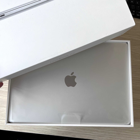 Macbook air M1 2020