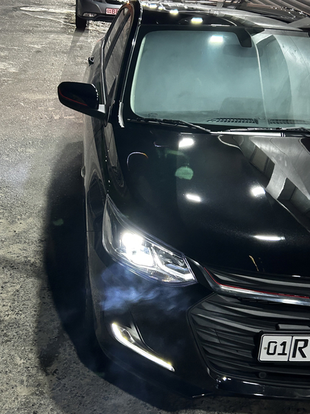 Chevrolet onix redline