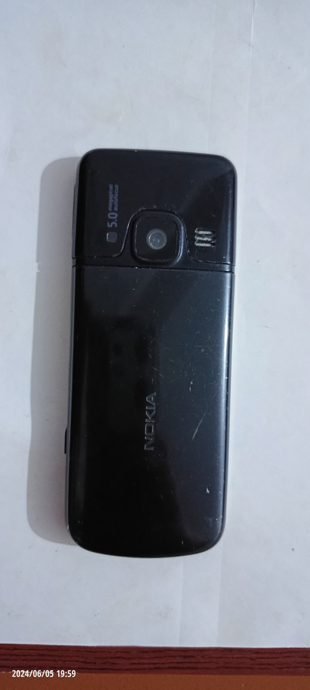 NOKIA 6700 яхши холатда имеи утган