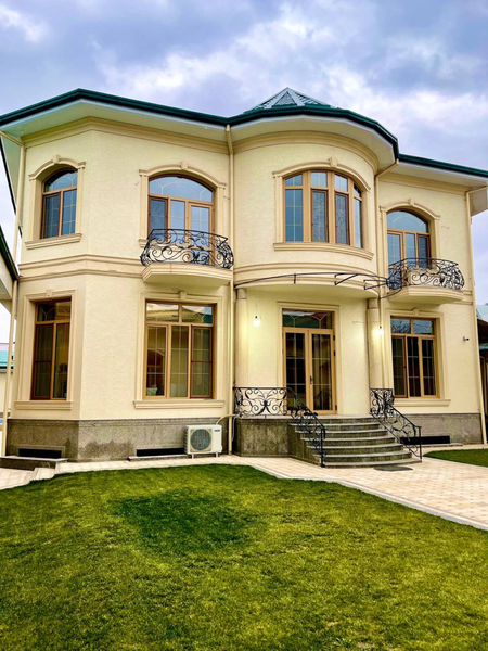 Продается огромный евродом на Домбирабаде