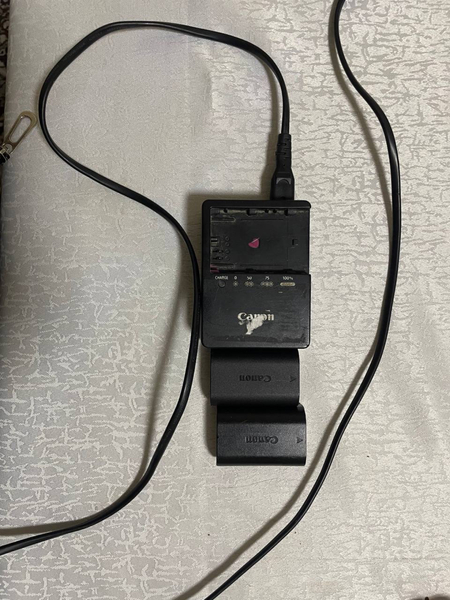 Canon battery продаю