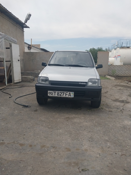 Daewoo Tico sotiladi.