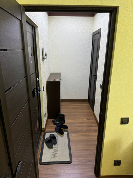 Феруза Продается квартира 1/3/4 балкон 1.5х3 ор-р: Школа 221