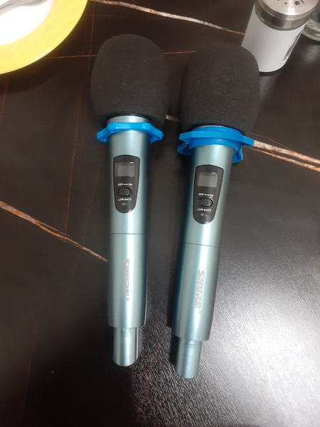 Karaoke muzika aparaturalari tezda sotiladi.