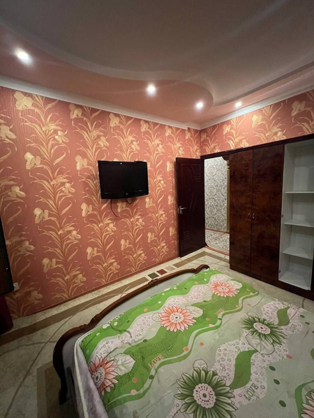 Юнусабад 19 4/2/5 балкон 2*6 трапетция
