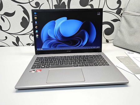 ПРОДАМ Acer Extensa EX215 Ноутбук Ryzen™5-7520U/8GB/512SSD/15.6