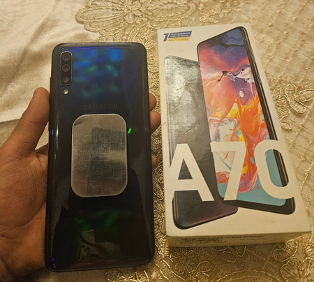 Samsung galaxy a 70